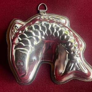 Fish Mold, Fish Art, Kitchen Art, Retro Kitchen, Kitchen Mold, Koi Fish ...