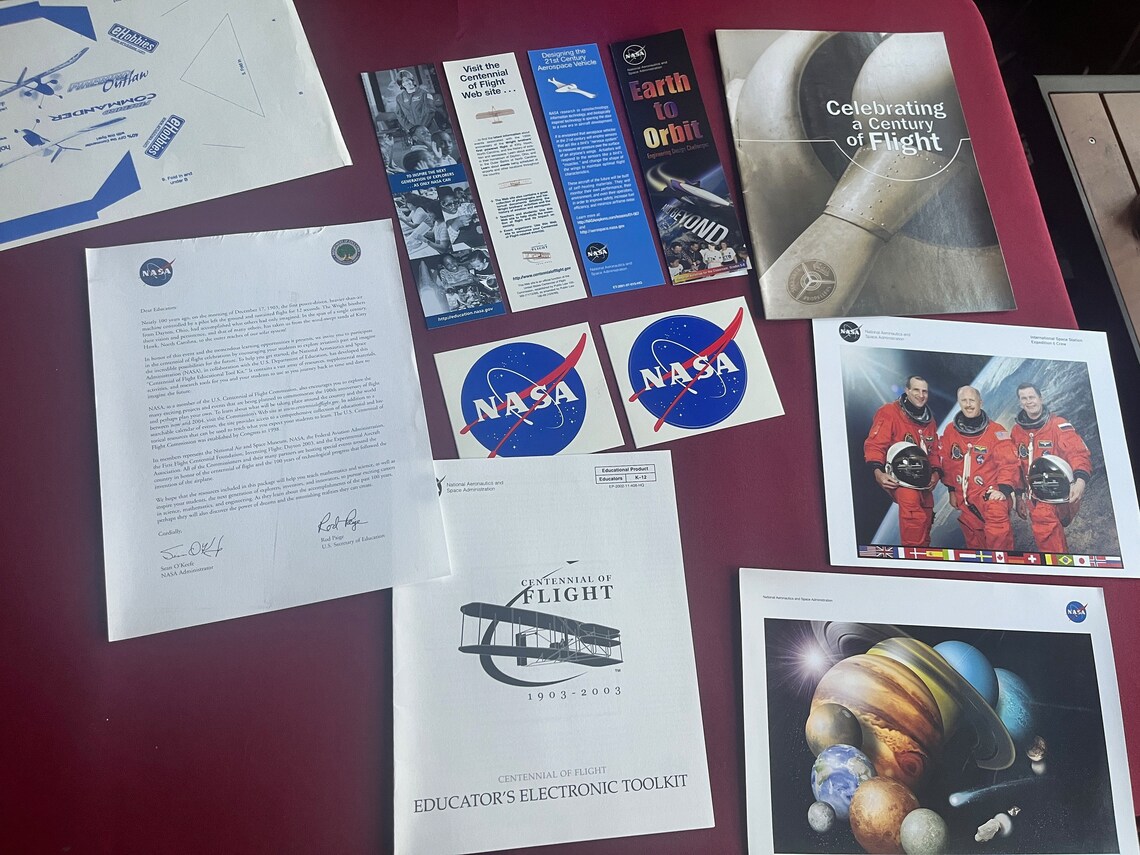 History of Flight, Wright Bros, Space Photos, Airplane Art, Space ...