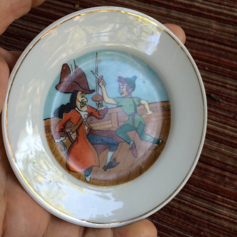 Peter Pan Plate, Disney Collectible, Peter Pan Collectible, Disney ...