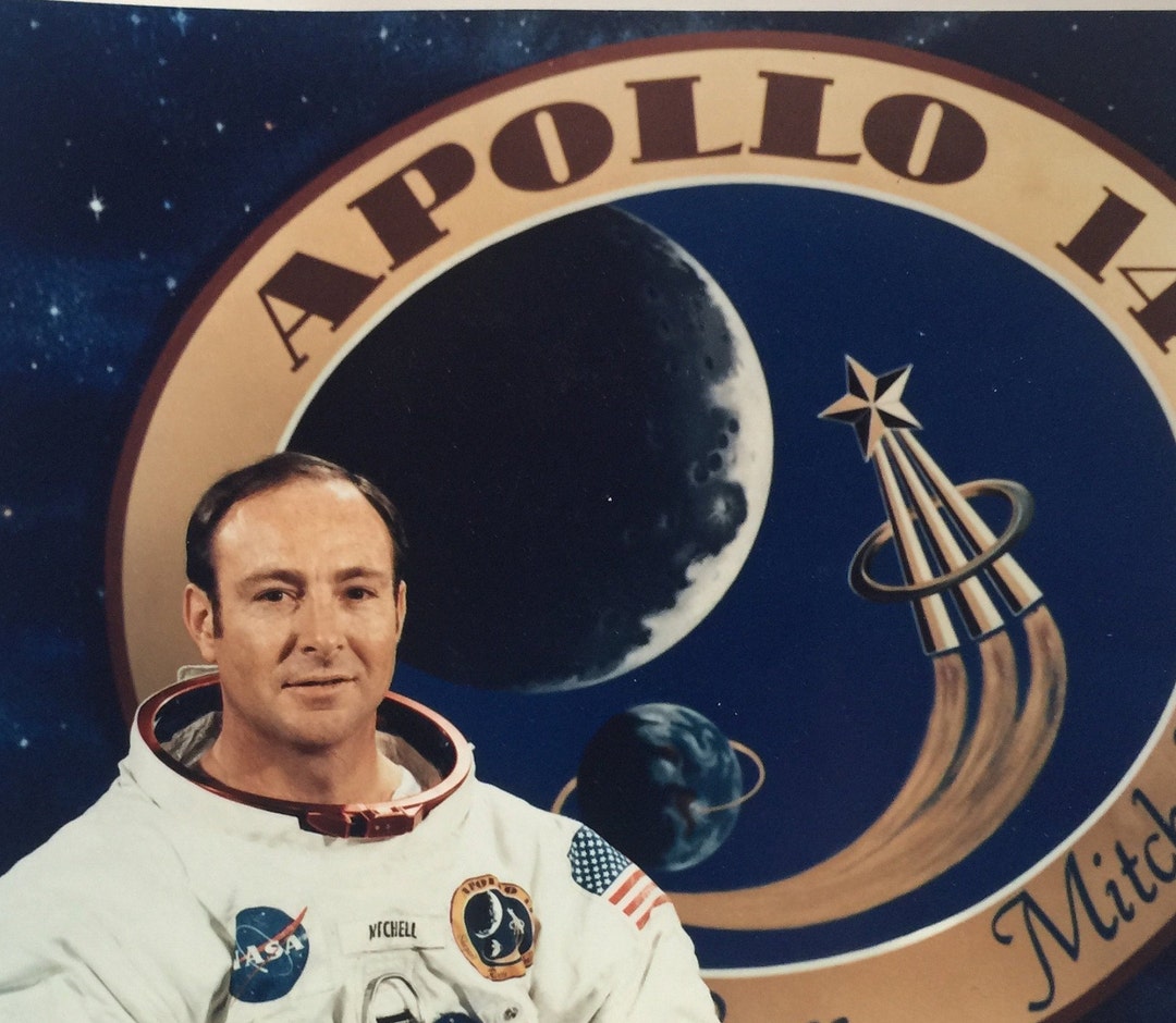 Astronaut, NASA Photo, Space Photo, Space Program, Spaceship Art ...