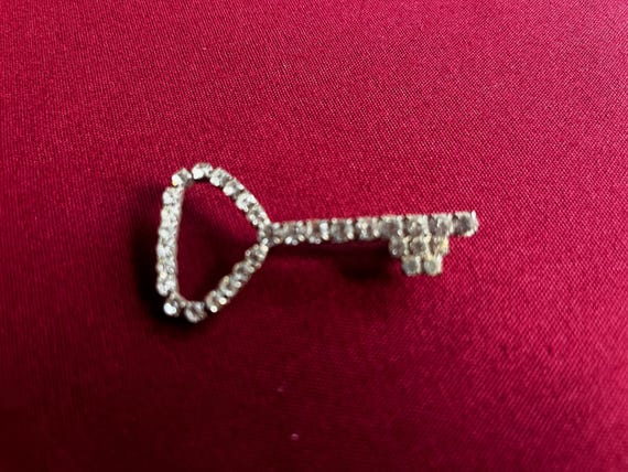 Rhinestone Pin, Key Pin, Simple Pin, Graphic Pin, Sym… - Gem