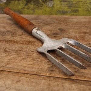 Vintage Old Long Handled Hand Fork. Garden Tool. Potting Shed Decor. 10 ...