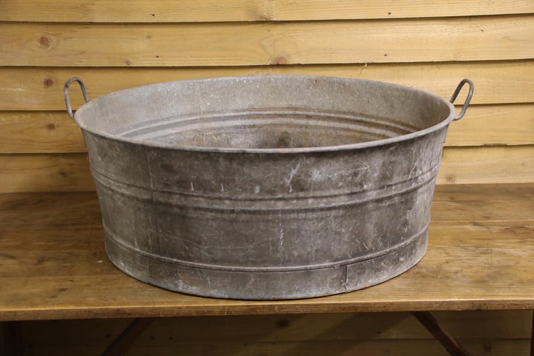 Large Round Shallow Old Vintage Galvanised Metal Zinc Oval Tub Trough ...