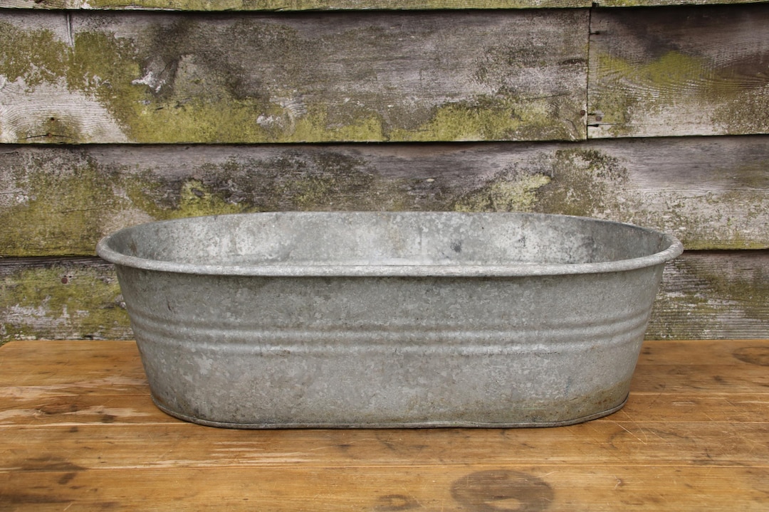 Old Vintage Galvanised Metal Zinc Baby Bath Tub. Garden Flower Planter ...