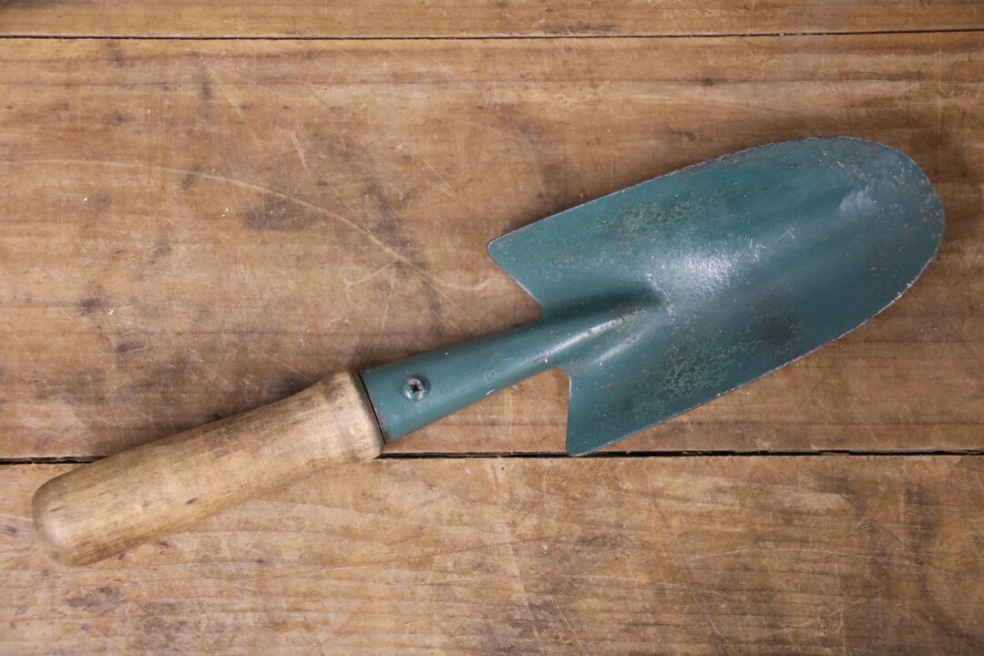 Vintage Old Green Hand Tool Trowel. Garden Tool. Potting Shed Decor. #9 - Etsy