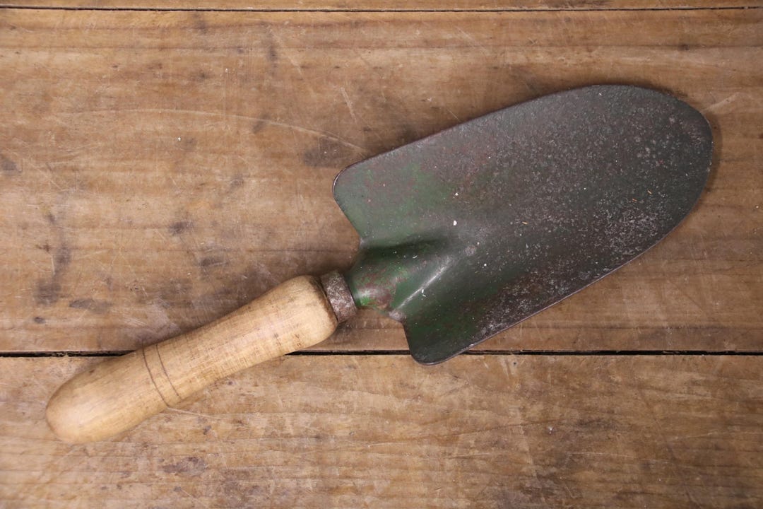 Vintage Old Green Hand Tool Trowel. Garden Tool. Potting Shed Decor. #8 ...