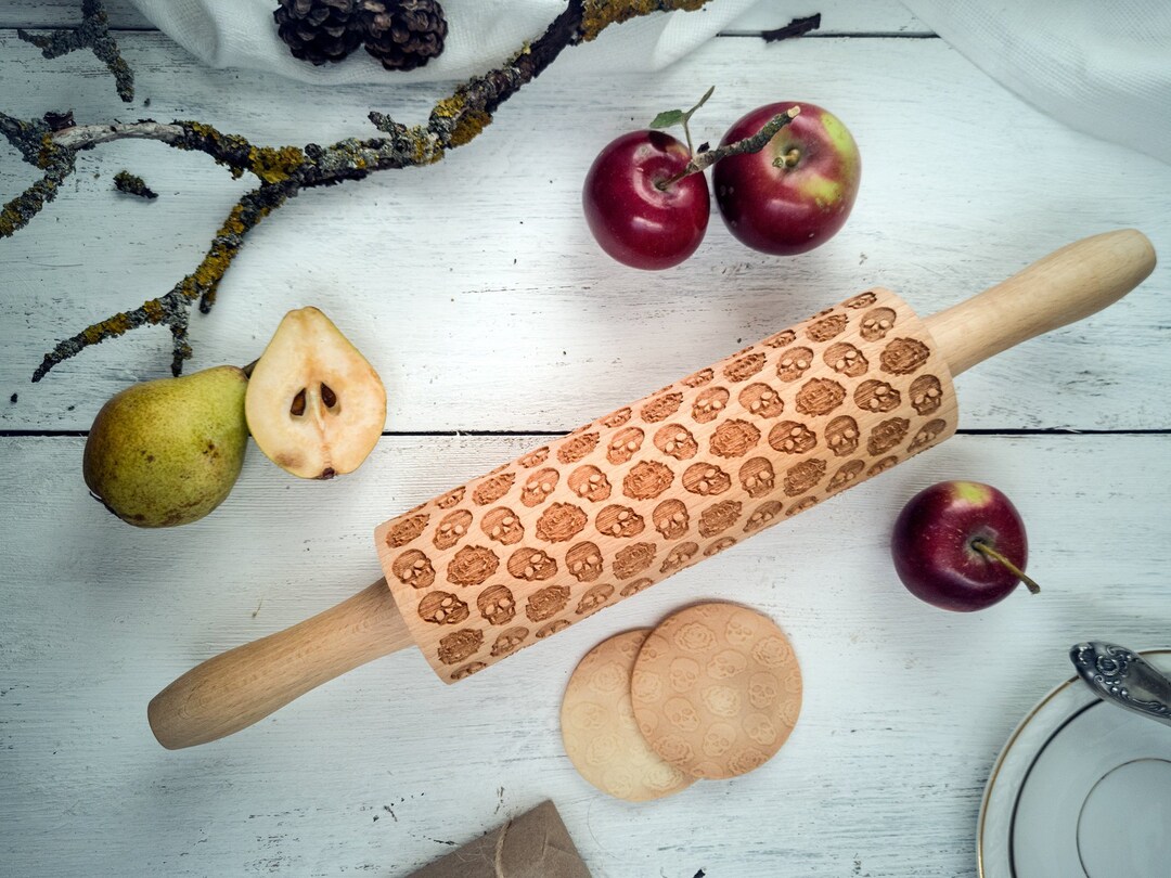 SUGAR SKULL and ROSES Embossing Rolling Pin. Pattern With Skulls and ...