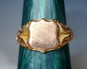 Shield Signet Ring | Etsy