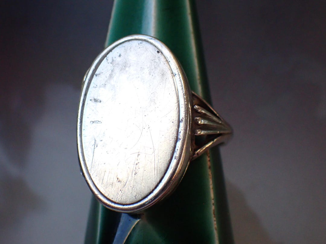 Vintage Sterling Silver Locket Signet Ring - Etsy