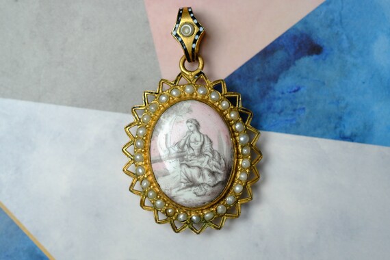Antique Victorian Gilt Enamel Pink En Grisaille Minia… - Gem