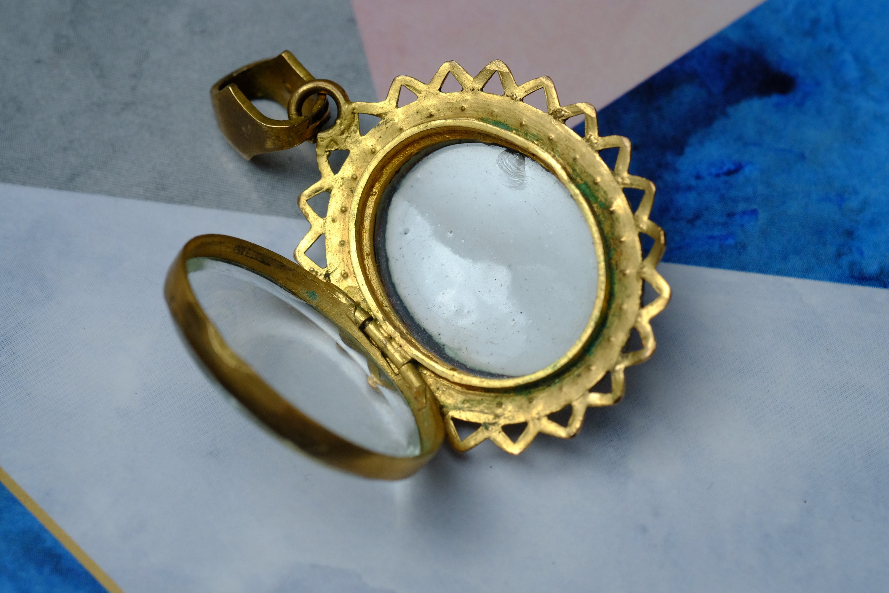 Antique Victorian Gilt Enamel Pink En Grisaille Miniature Locket ...