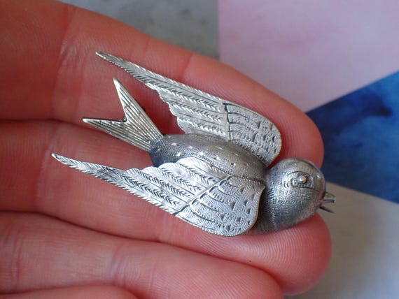 Antique Victorian Silver Swallow Bird Brooch - Gem