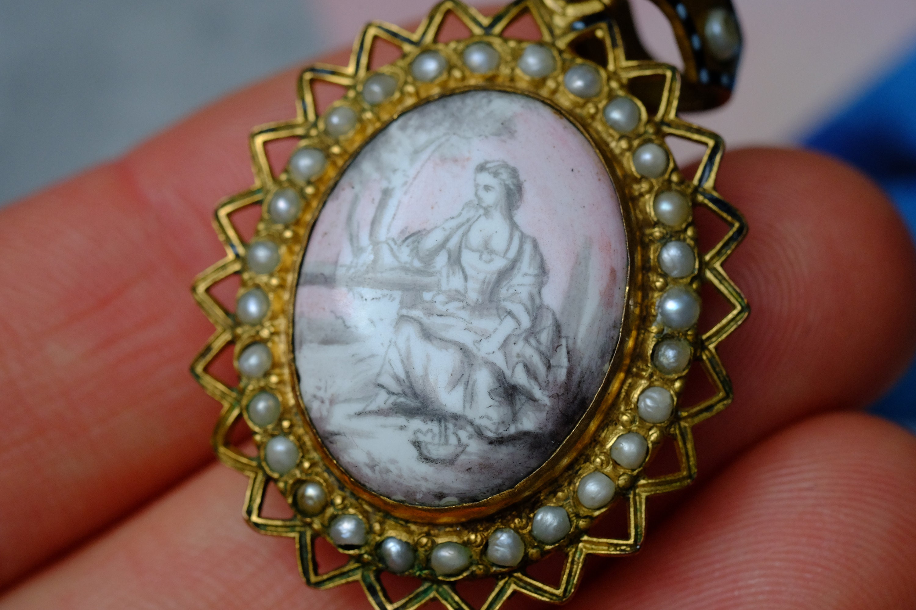 Antique Victorian Gilt Enamel Pink En Grisaille Miniature Locket ...