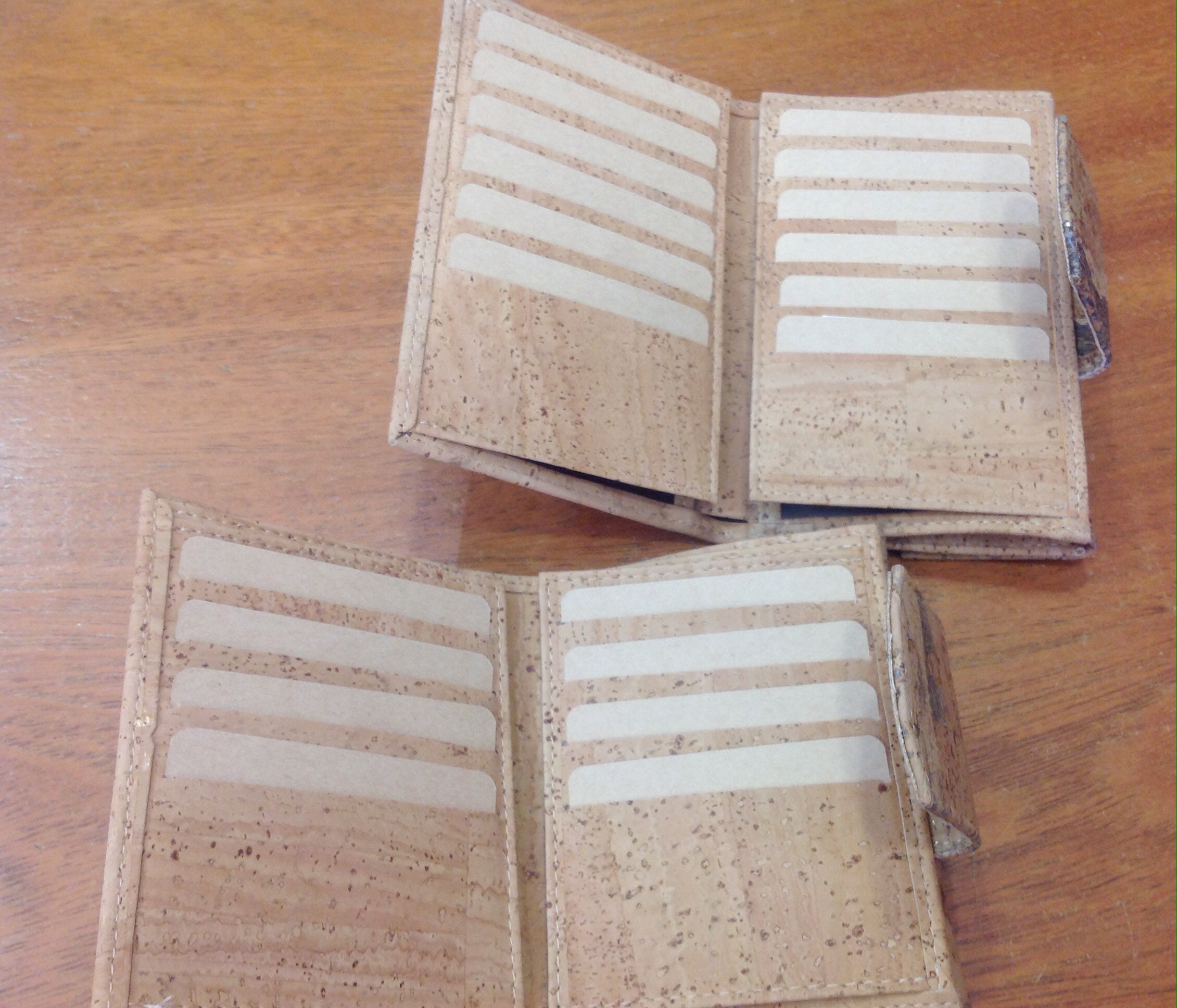 Cork ladies wallet in high quality cork, Vegan, Eco Friendly