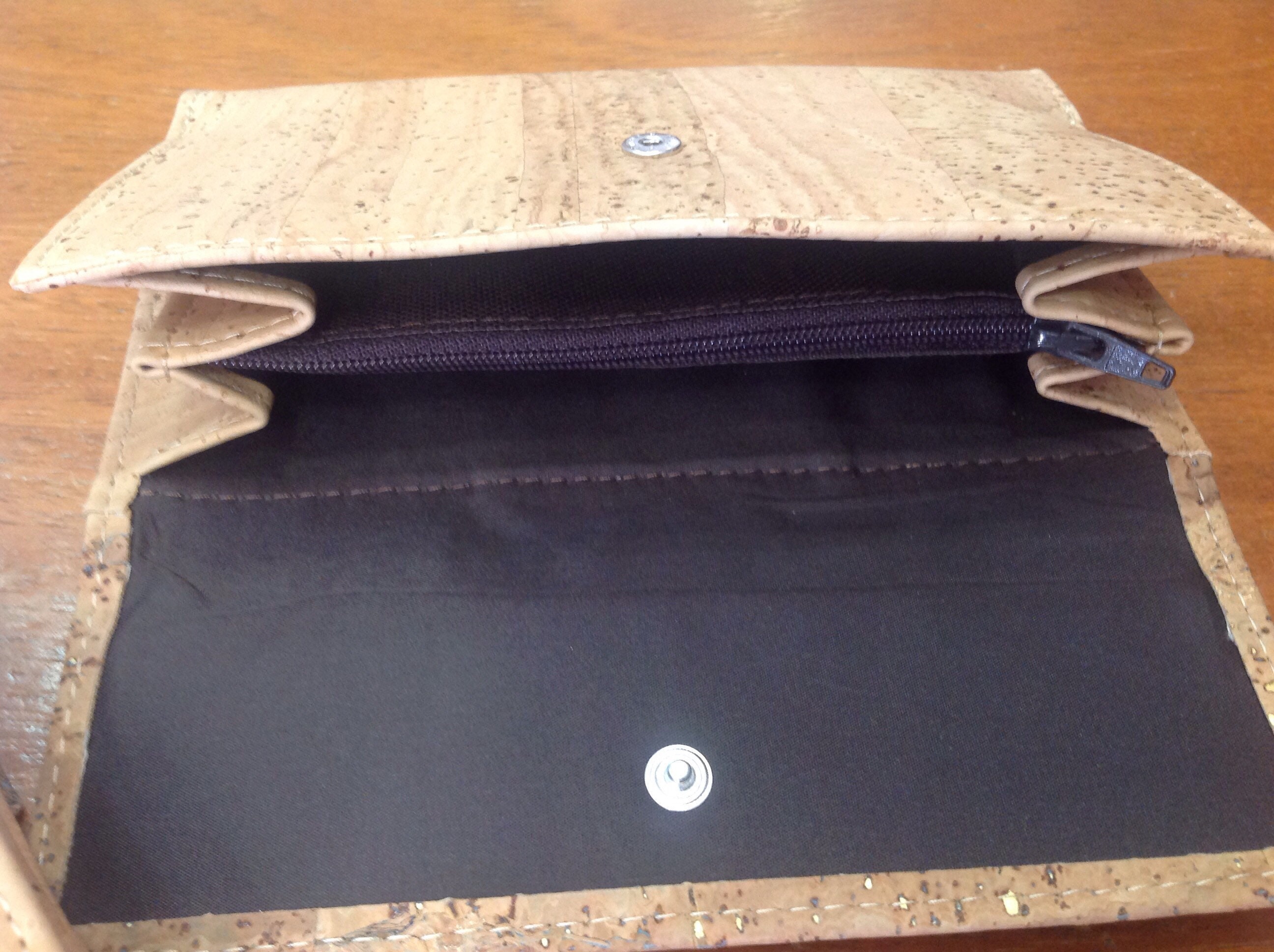 Cork ladies wallet in high quality cork, Vegan, Eco Friendly