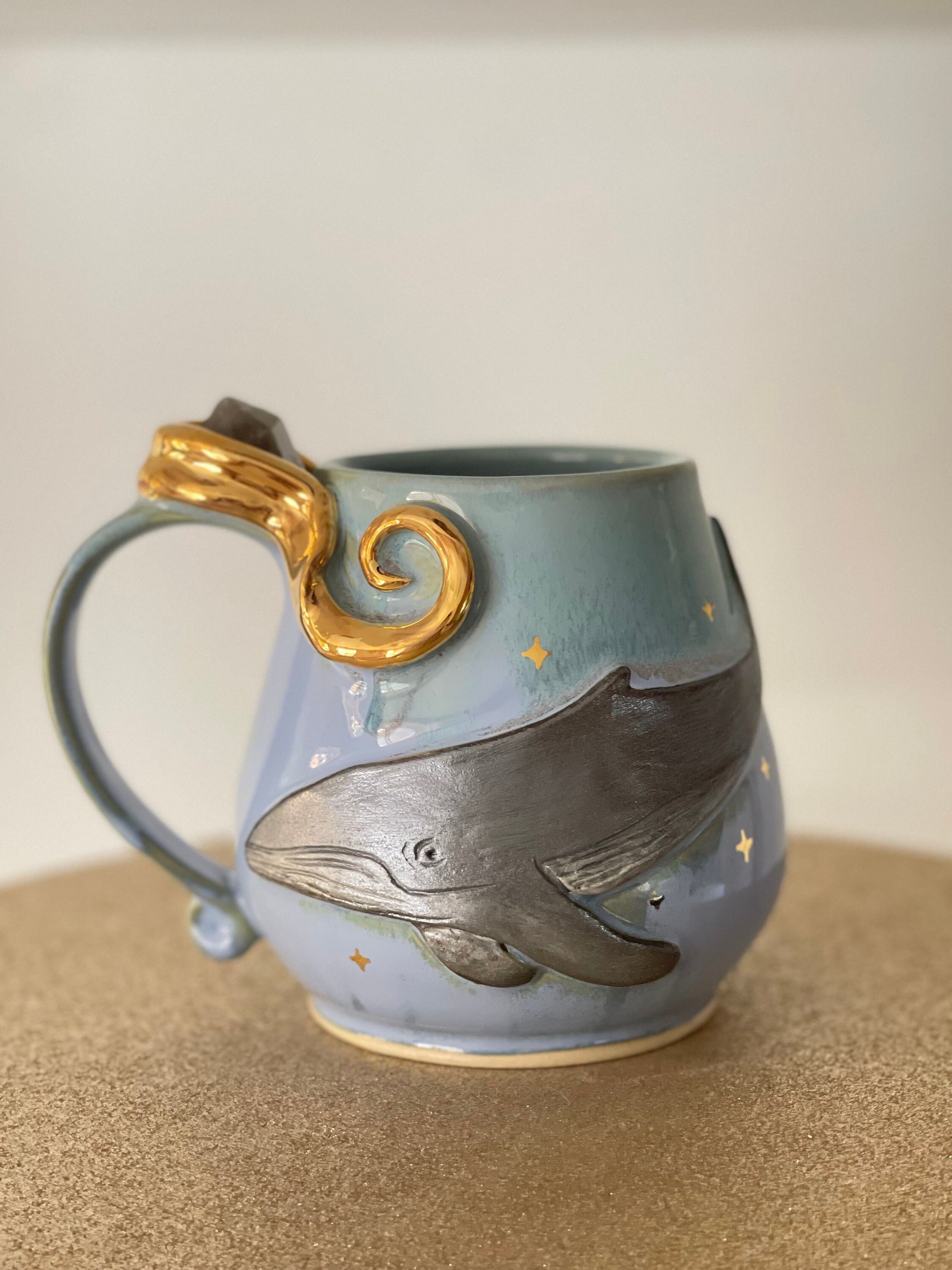 37: 22k Humpback Whale Mug 17oz