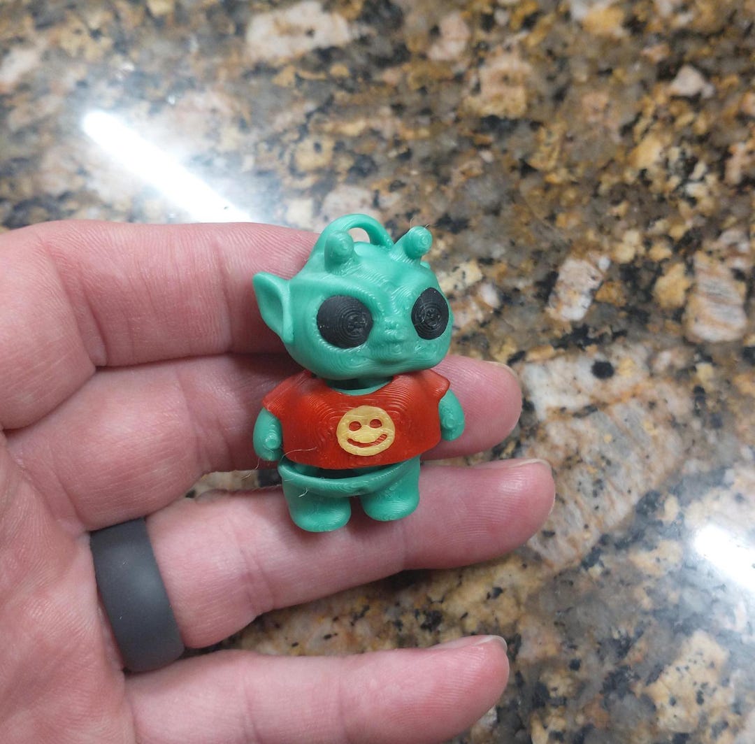 Articulating Dave the Alien Fidget Toy Keychain Collectible Figurine ...