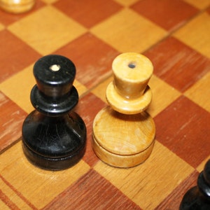Chess Set, Old Chess,chess Pieces,chess Board,vintage,board Game ...