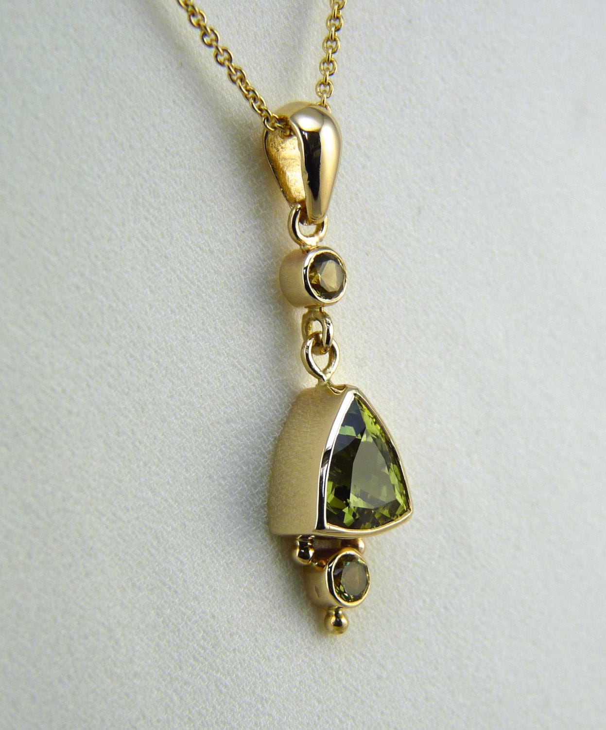 Chrysoberyl pendant green stone pendant Chartreuse green | Etsy