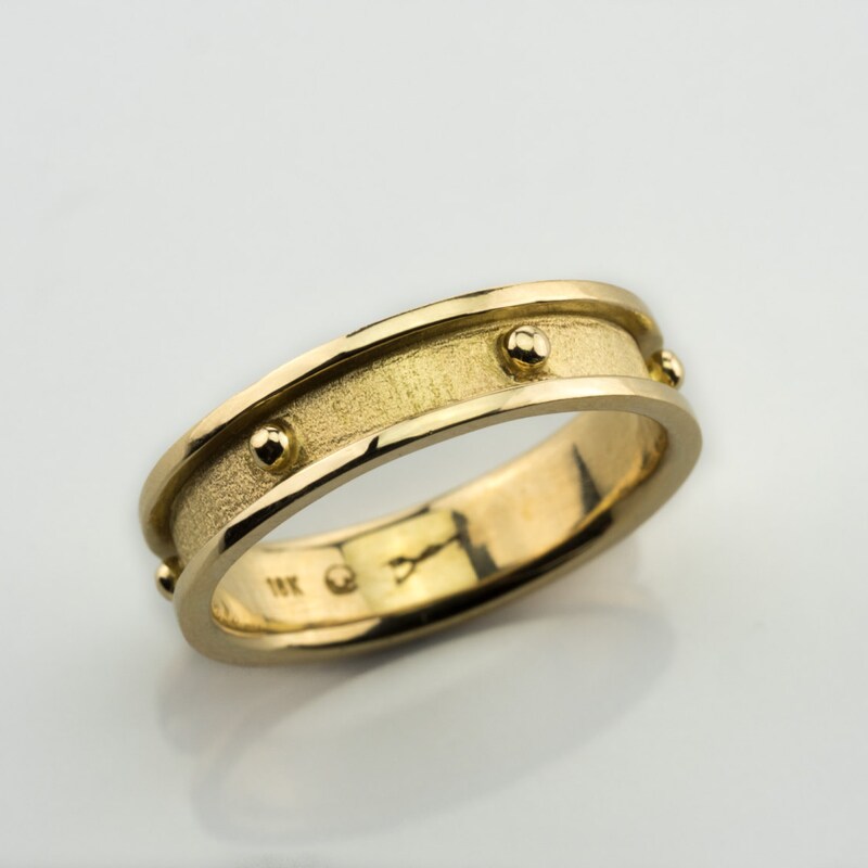18k Gold Ring - Etsy