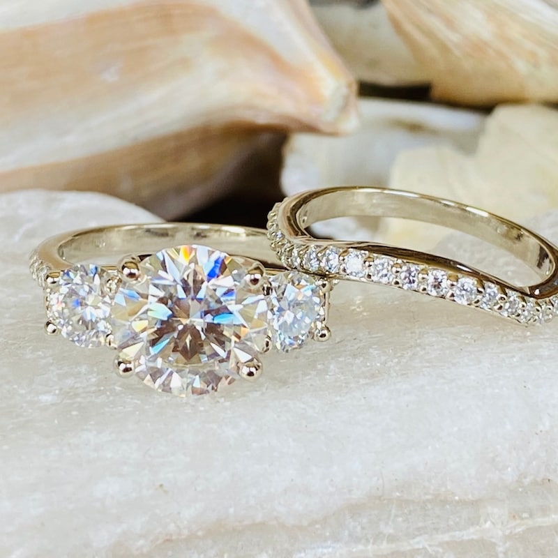 Round Stone Ring - Etsy