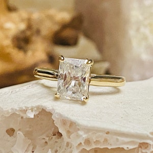 Radiant Cut Moissanite Solitaire Engagement Ring, Radiant Cut Cathedral ...