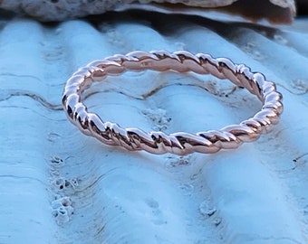14K Gold Stackable Rope Ring - Etsy
