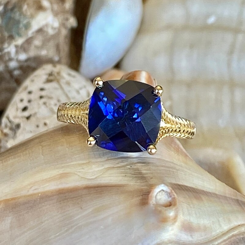 Gold Sapphire Ring - Etsy