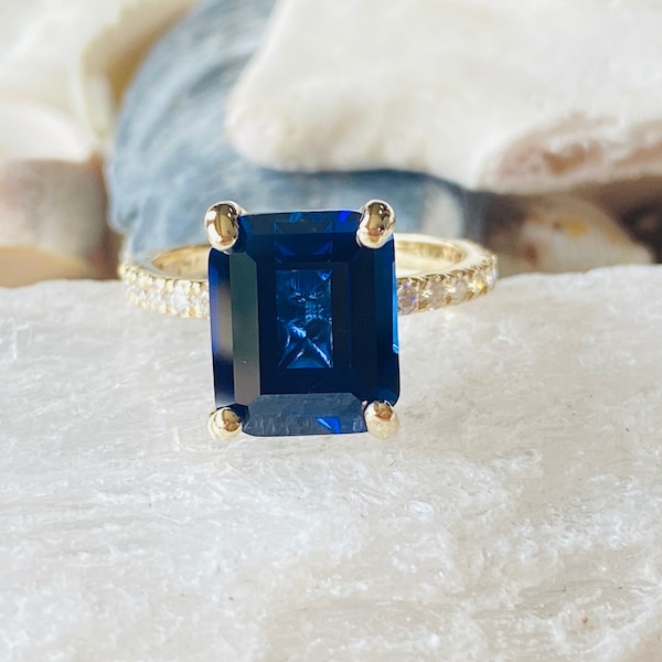 Gold Sapphire Ring - Etsy