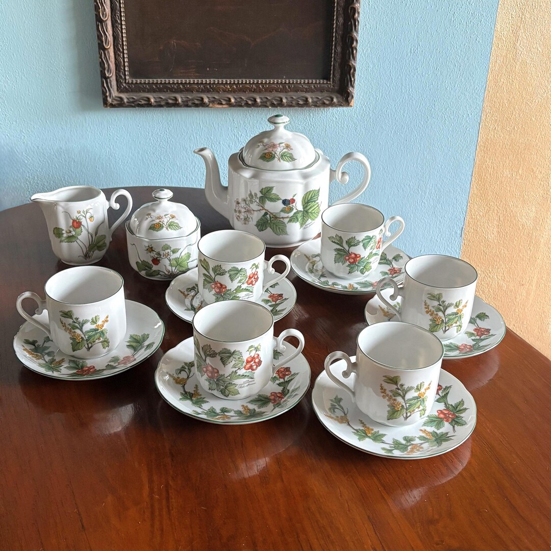 Vintage Porcelain Tea Service Seltmann Weiden Gloria Waldbeere for Six ...