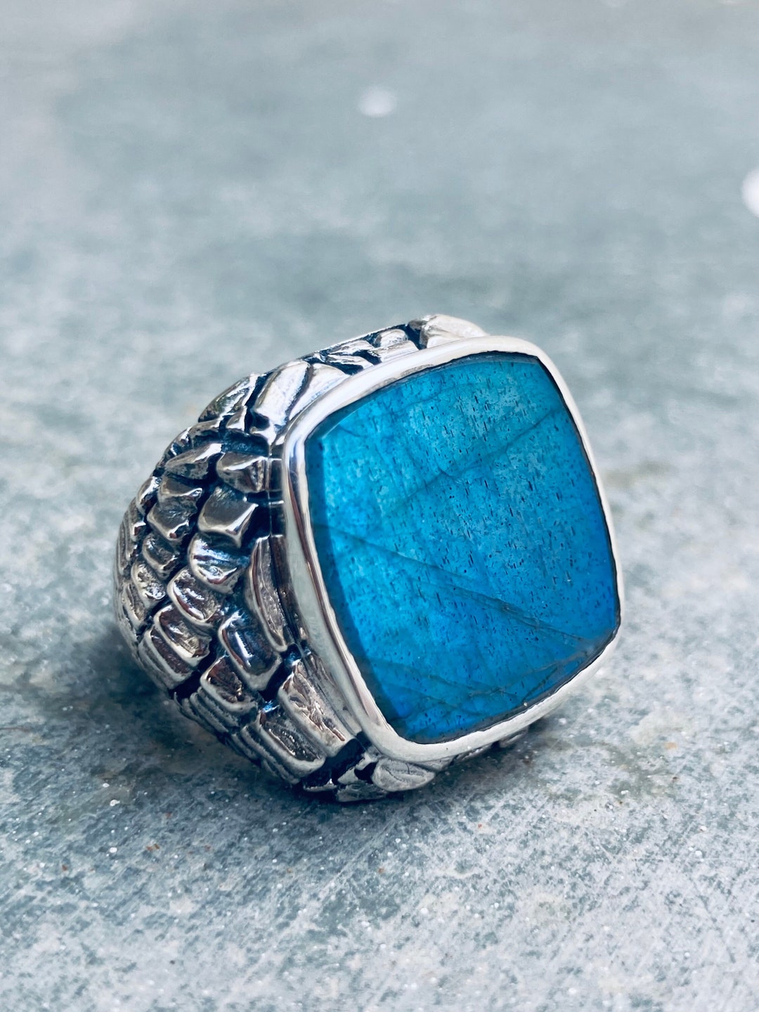 Silver Labradorite Signet Ring Boho Chic Labradorite Ring Savage Opal ...