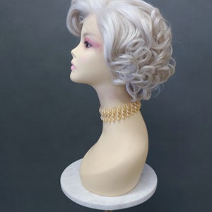 Lace Front Short White Gray Retro Curly Heat Resistant Wig Doris Day ...