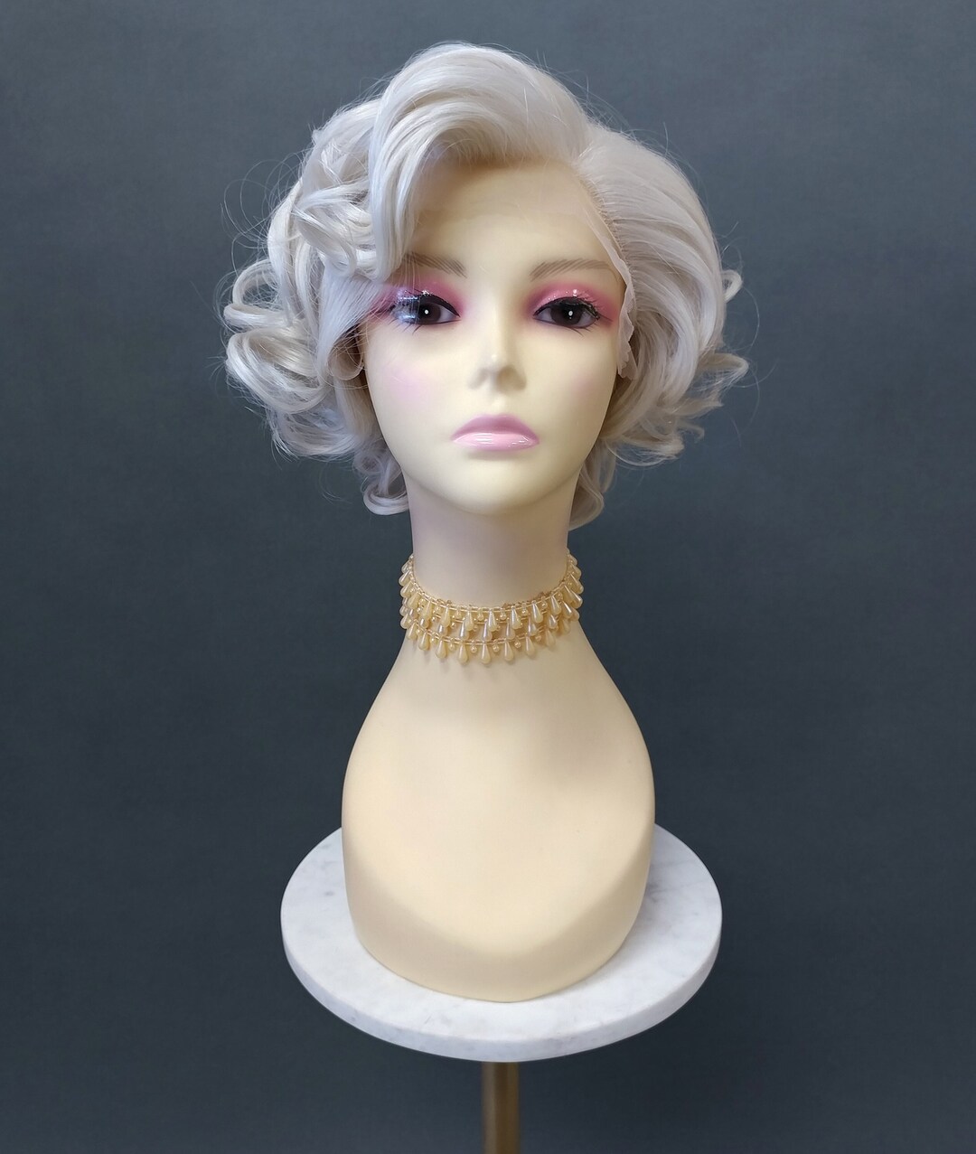 Lace Front Short White Gray Retro Curly Heat Resistant Wig Doris Day ...