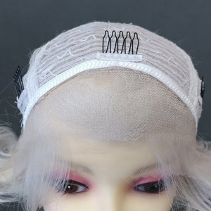 Lace Front Short White Gray Retro Curly Heat Resistant Wig Doris Day ...