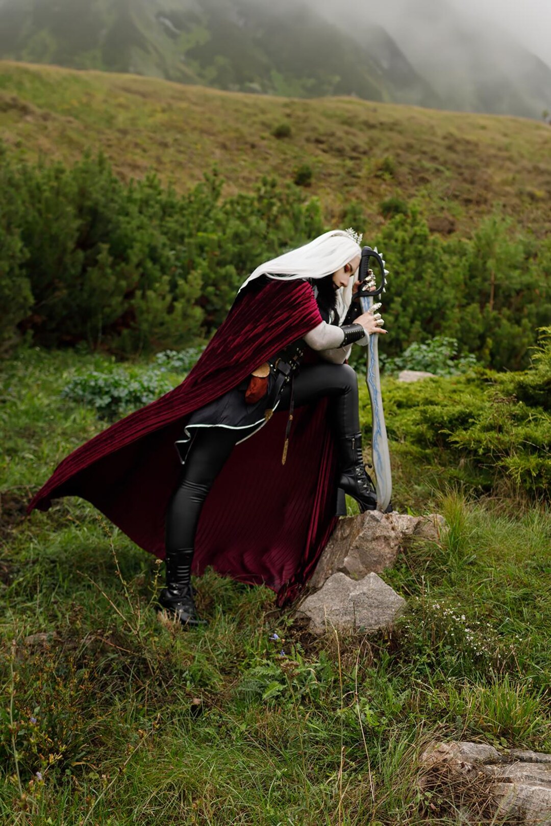 Dark Red Velvet LARP Cape | Vampire Gothic Cosplay Cloak | Manon ...