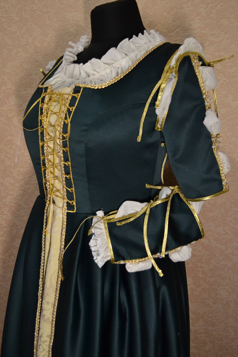 Ready to Ship Green Dress Florence Plus Size Renaissance - Etsy