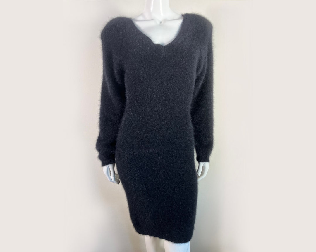 70% Angora Fuzzy Vintage RAMPAGE Black Long-sleeve V-neck Sweater-dress ...