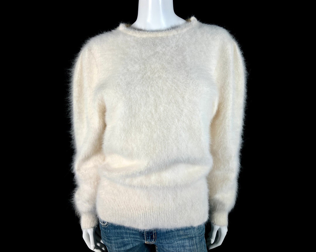 80% Angora Fuzzy Vintage CLASSIQUES Off-white Puff Sleeve Pullover ...