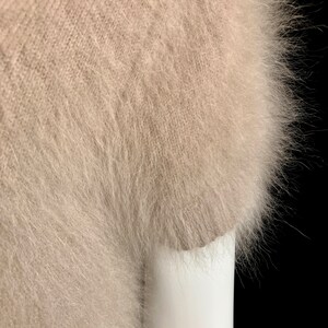 70% Angora Fuzzy Beige Short Sleeve Crew Neck Stretchy Sweater 37" Bust ...