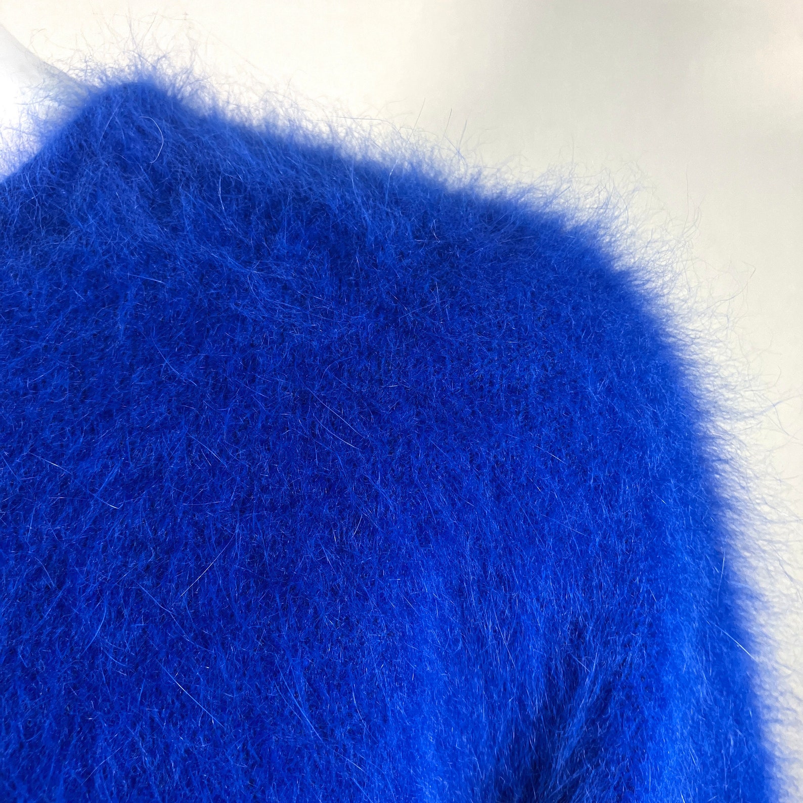 80% Angora Fuzzy Vintage VENESHA Cobalt Blue Long-sleeve Pullover ...
