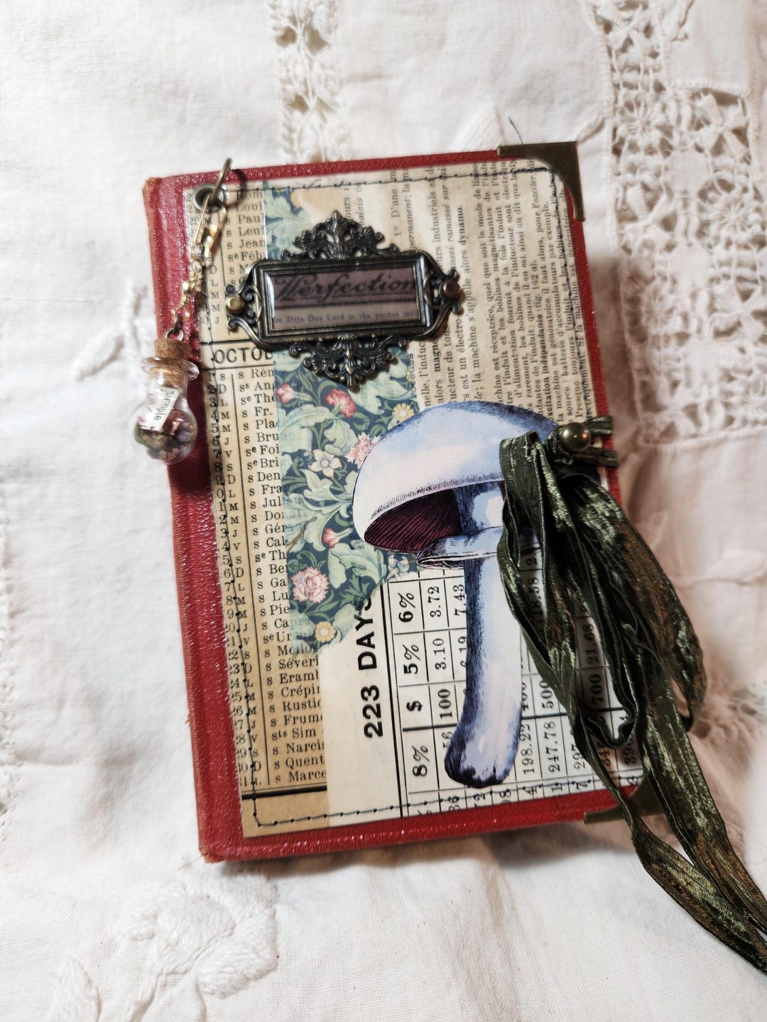 Small Hardcover Junk Journal, Repurposed Book, women - Etsy