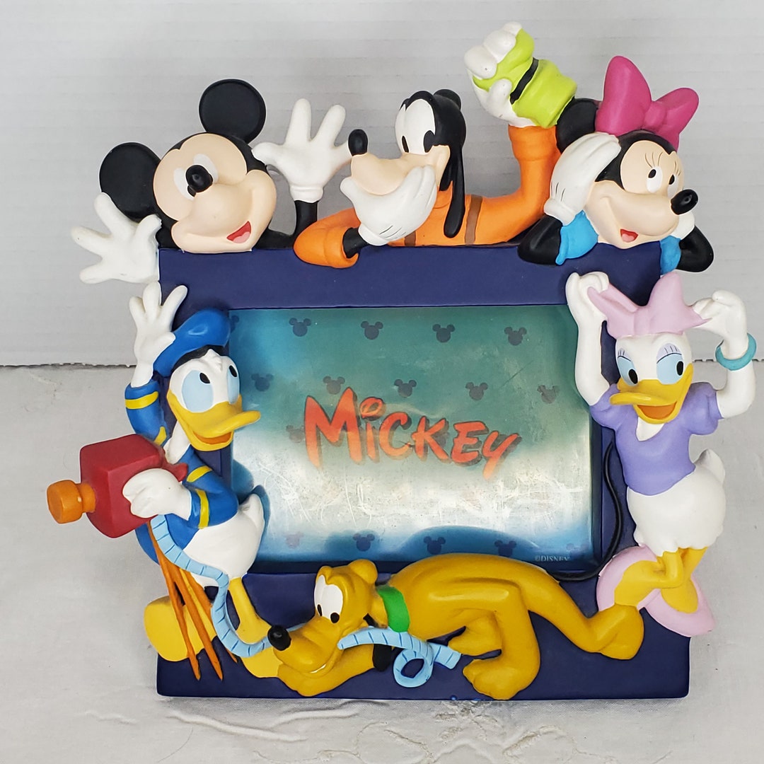 Disney Photo Frame Mickey & Friends Goofy, Minnie, Daisy, Pluto, Donald ...