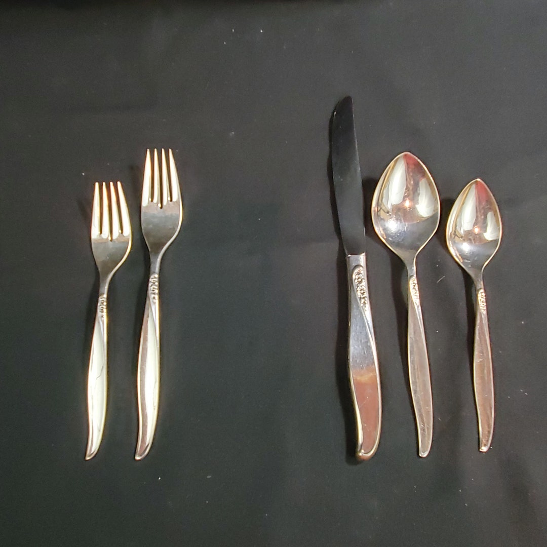 1959 Oneida Community Plate Silver Plate 5 Pieces Winsome I Pattern - Etsy