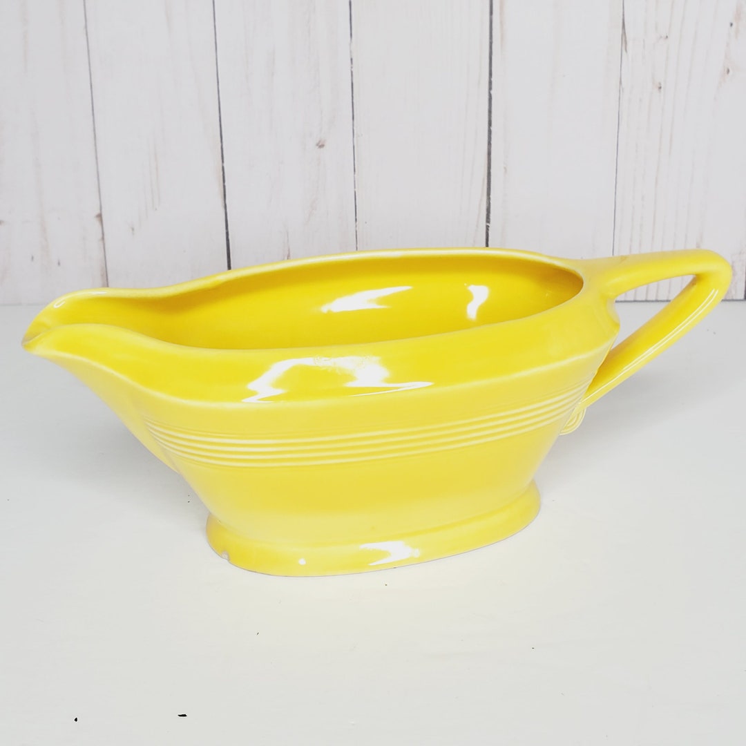 Homer Laughlin Harlequin YELLOW Gravy Sauce Boat Dish - Fiestaware Made ...