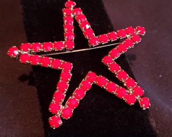 Red Star Pin | Etsy