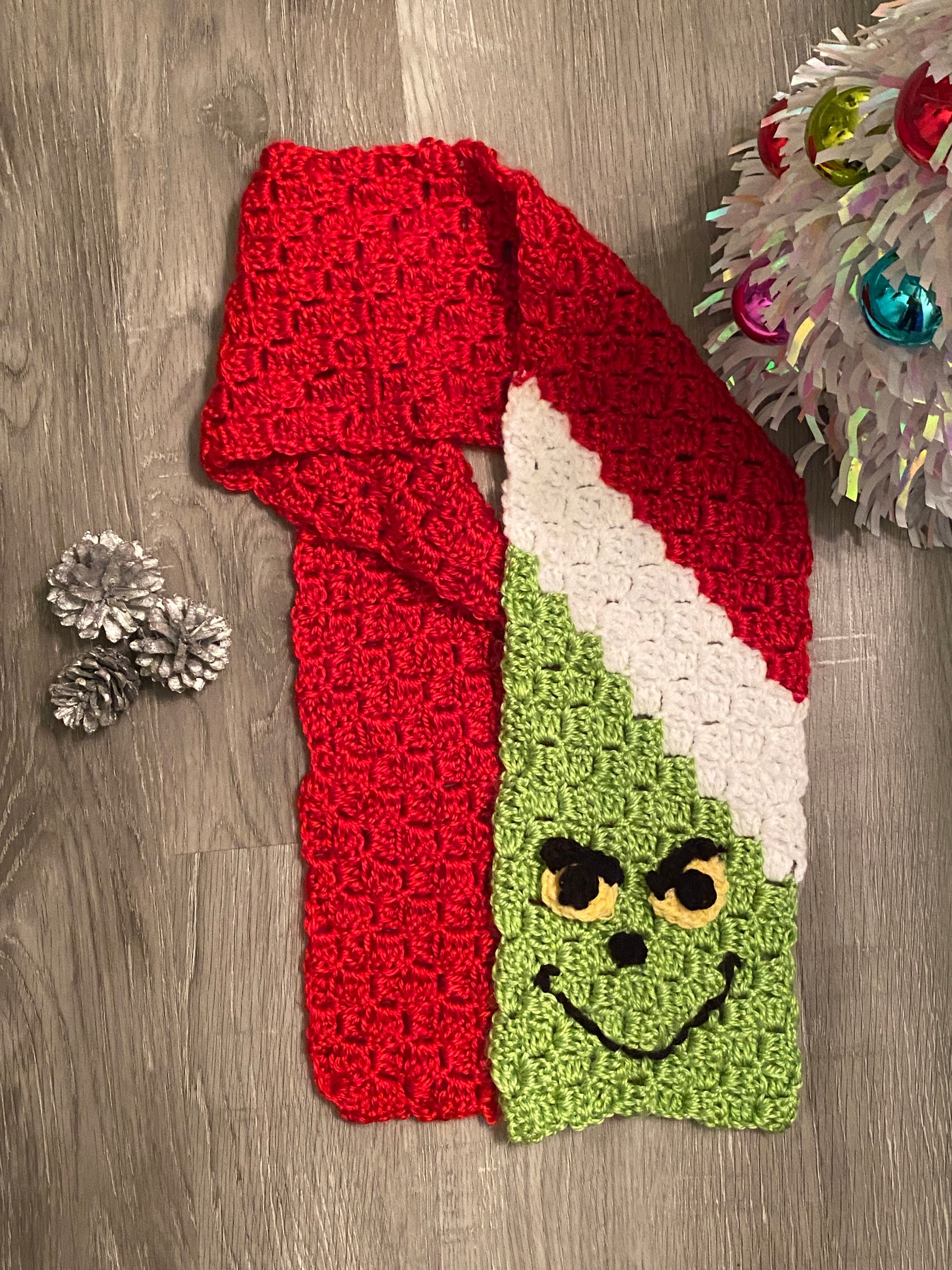 Grinch Scarf Crochet Scarf Made in Canada Christmas Apparel Neck Warmer ...
