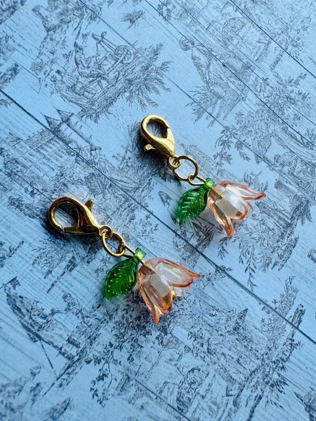 Trumpet Flower Stitch Markers - Etsy