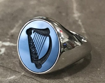 Armorial Signet Ring - Etsy