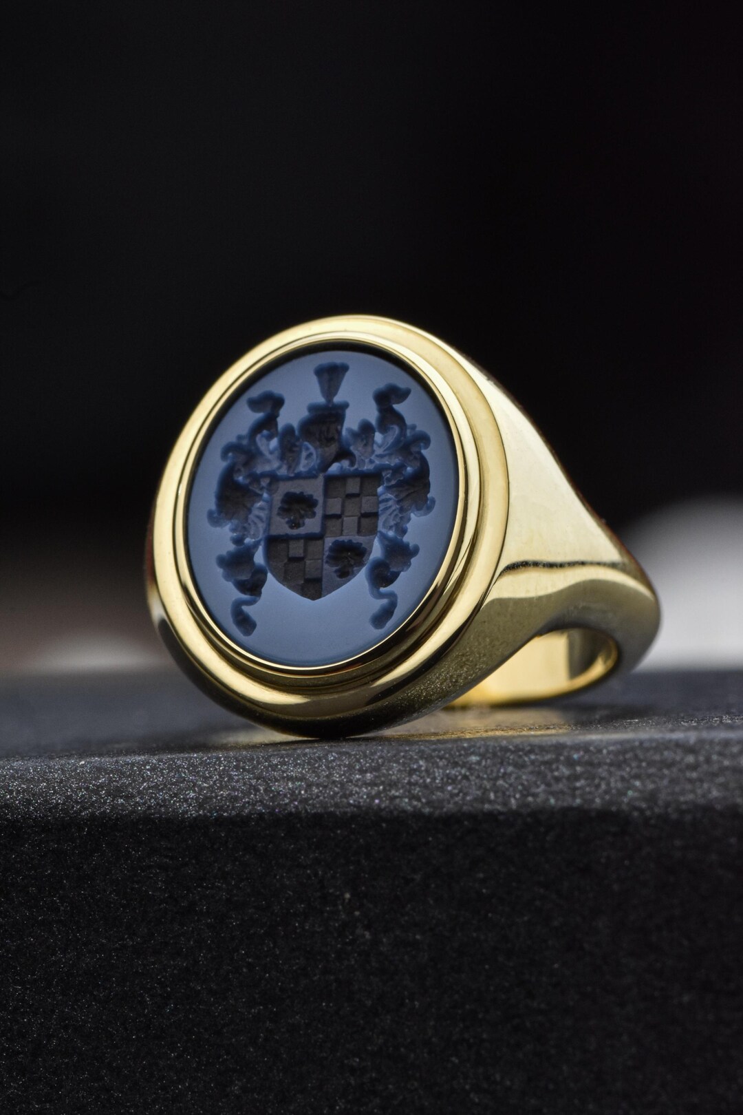 14K Gold Family Crest Signet Ring, Heraldic Shield Engraved Ring, Coat ...