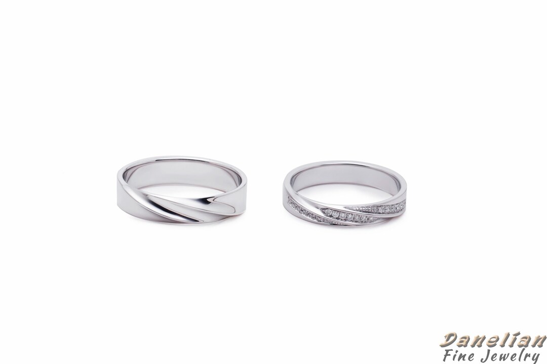 Mobius Diamond Wedding Ring Set: Solid White Gold Couple Bands - Etsy